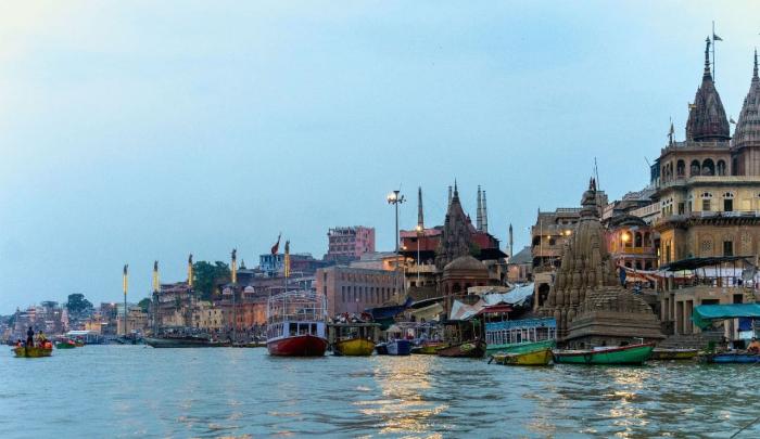 The Kasi Visalakshi Temple Varanasi, Timings And History